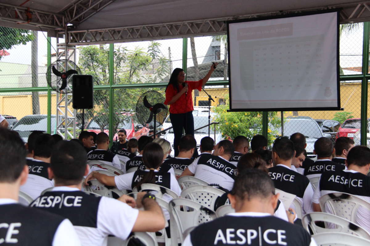 Alunos do curso de formação da Polícia Civil participam de aula e ...